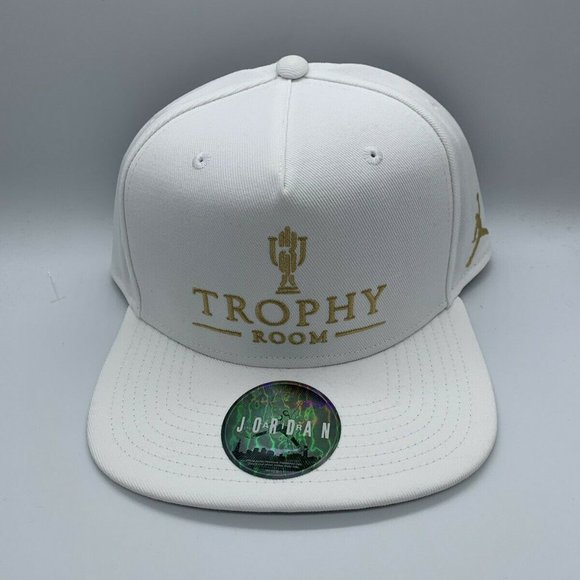 Jordan | Accessories | Jordan Trophy Room Script White Gold Jumpman Hat ...